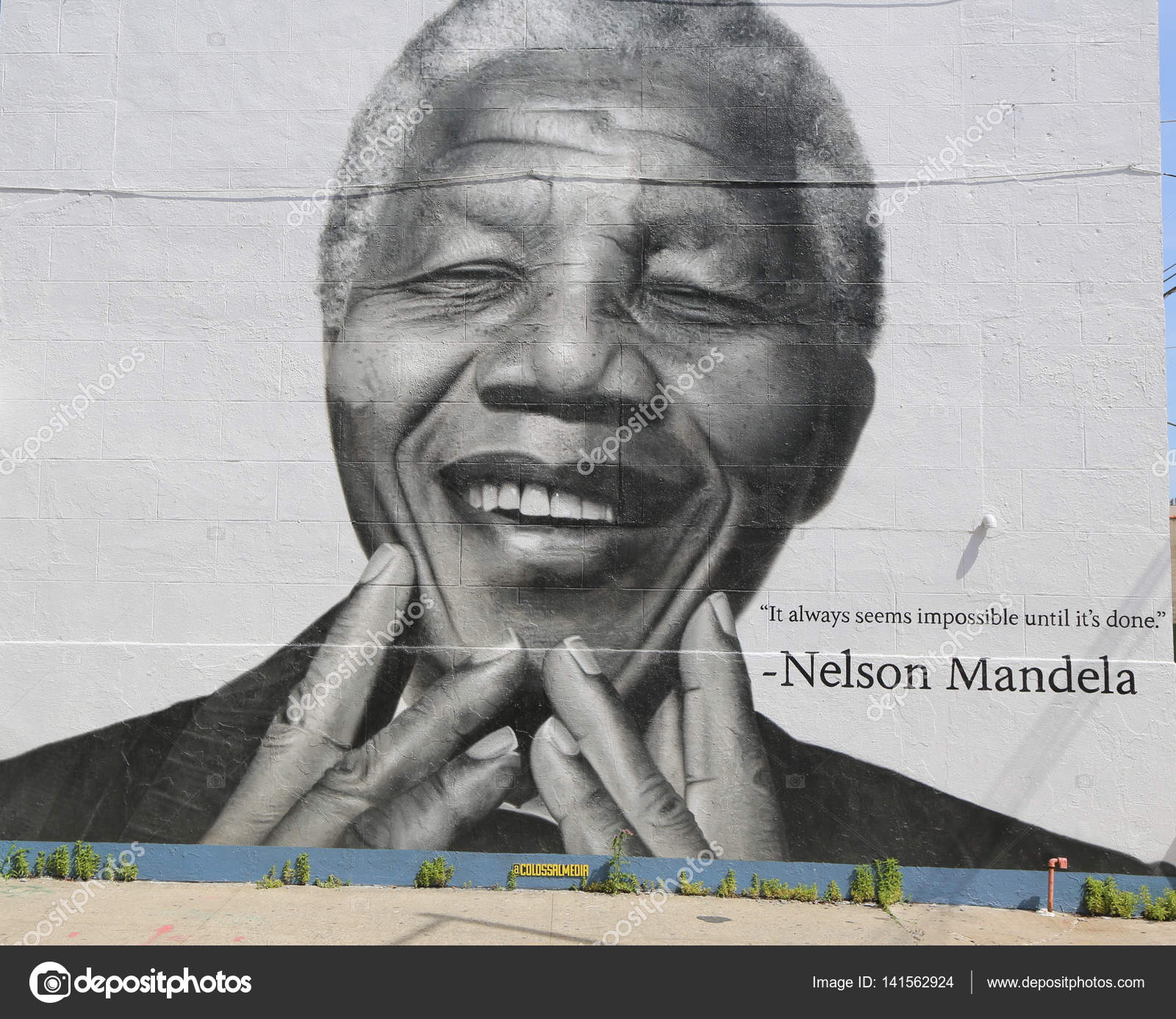 Nelson Mandela mural in Williamsburg section in Brooklyn – Stock ...