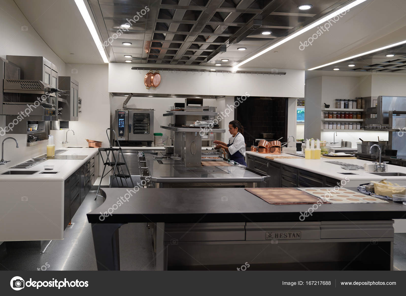 Cook in the kitchen of three Michelin Stars restaurant The French ...