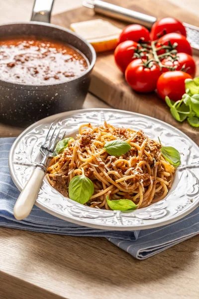 Fullkorn spaghetti bolognese Stock Photos, Royalty Free Fullkorn ...