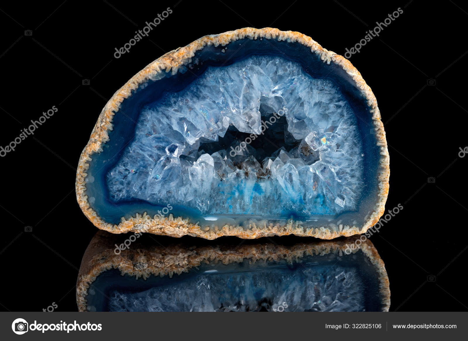 Geode Crystals Blue Color Quartz Geode Transparent Crystals Black ...