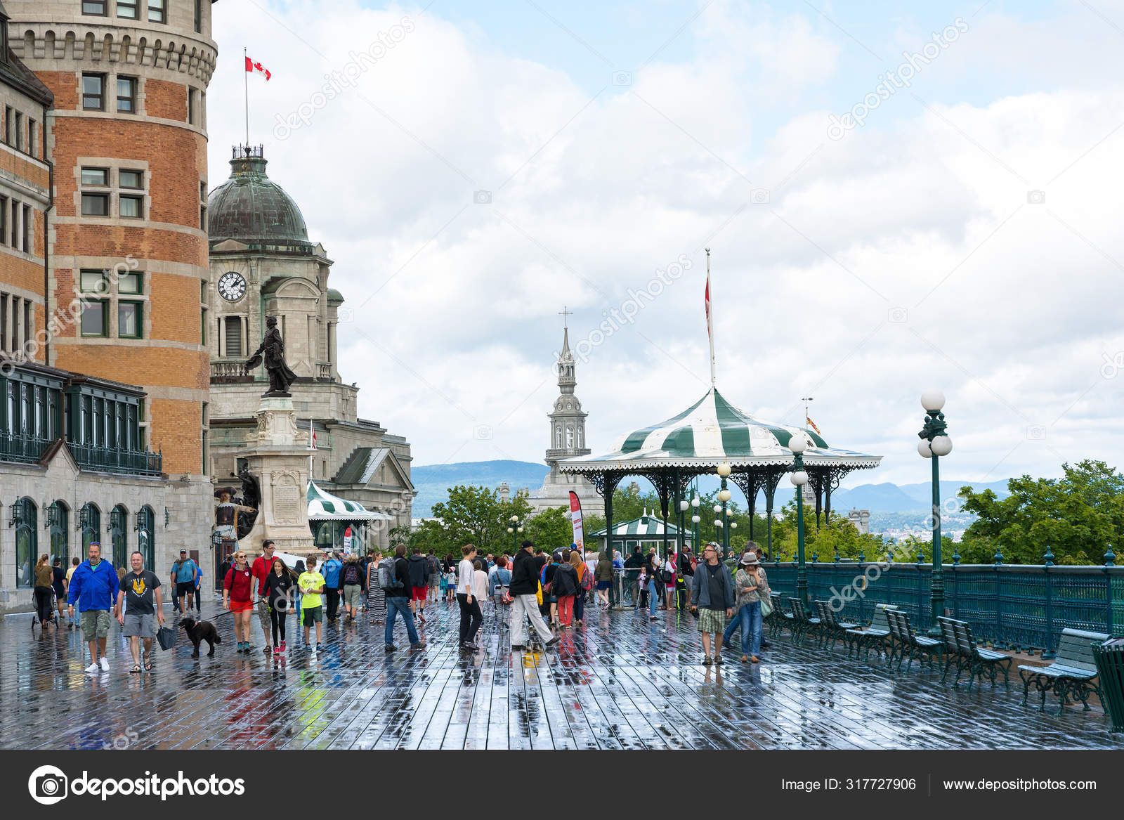 Frontenac Castle – Stock Editorial Photo © starmaro #317727906