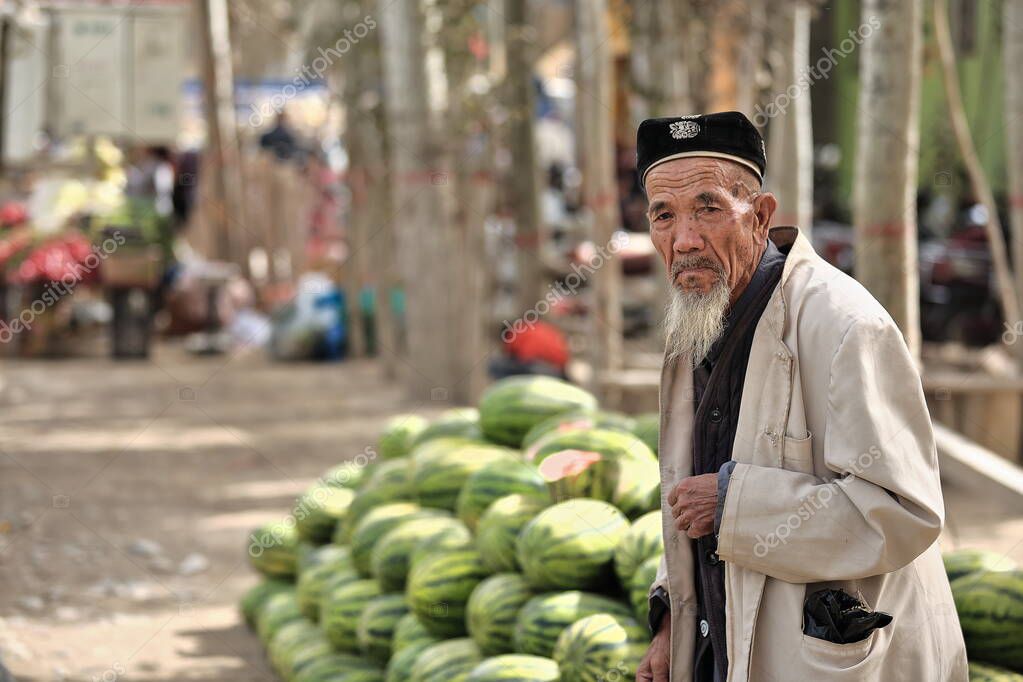 Hotan, China-4 de octubre de 2017: Los uigures son un pueblo túrquico que vive principalmente en ...
