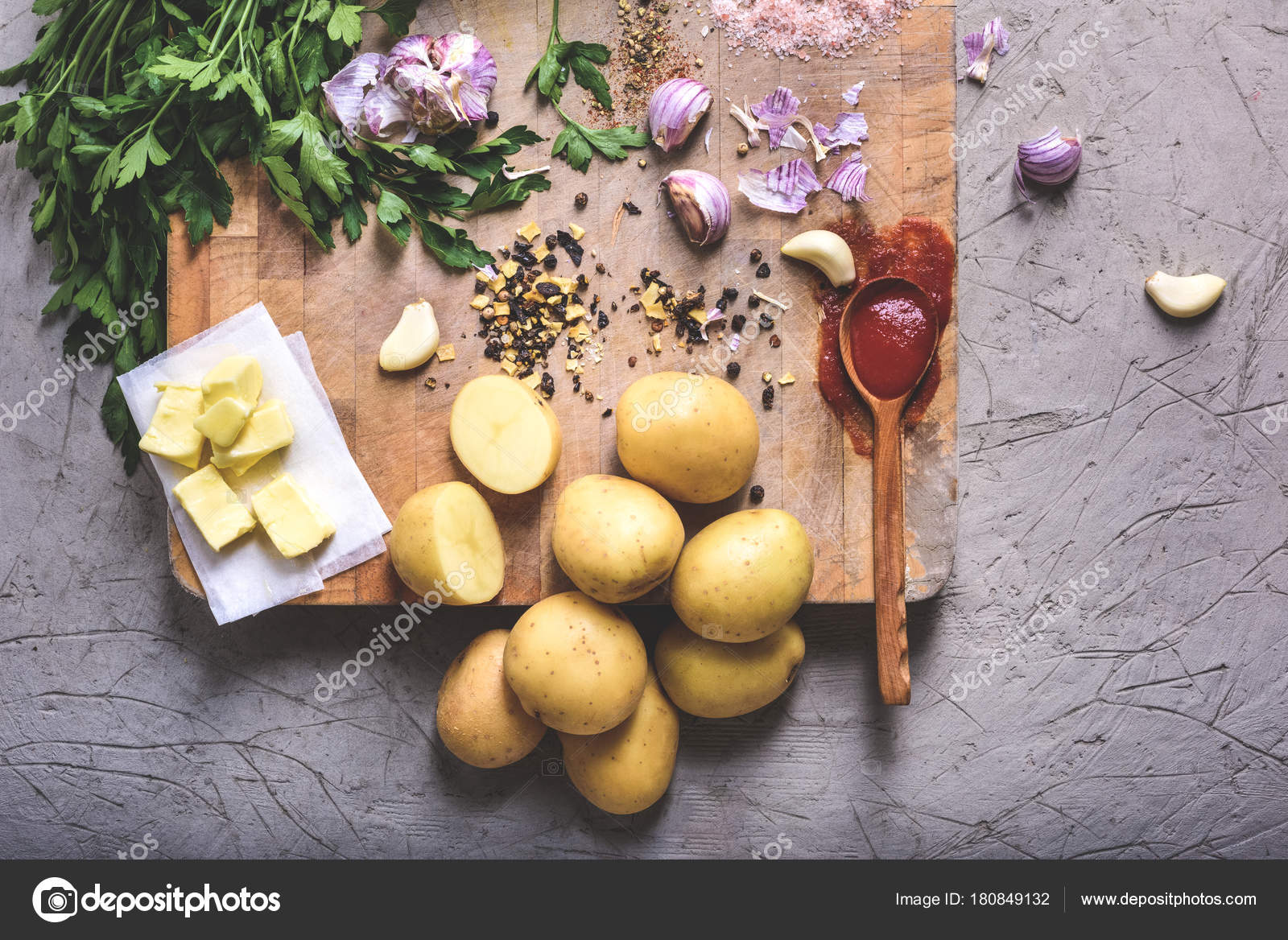 Potatoes — Stock Photo © JulyLeoBO #180849132