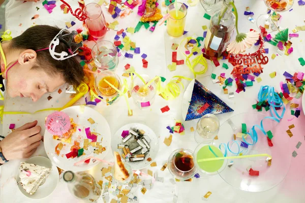 Messy table Stock Photos, Royalty Free Messy table Images | Depositphotos