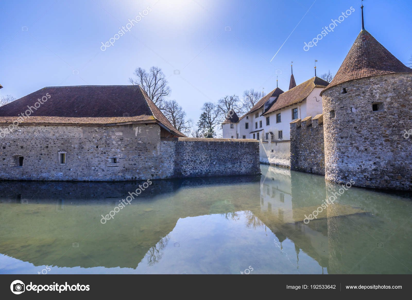 Hallwyl water castle on a beautiful day in switzerland — Stock Photo ...