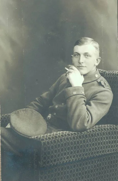 Vintage german cigarette card – Stock Editorial Photo © kbuntu #27220375