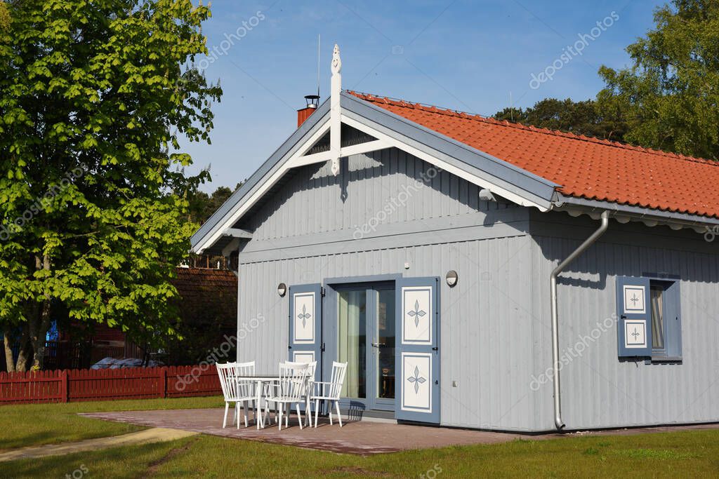 Casa tradicional de pescadores en Preila, Lituania. Preila es una ...