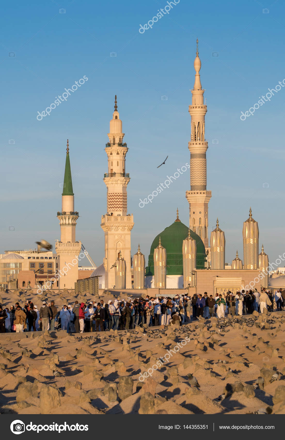 View of Baqee' Muslim cemetary at Masjid (mosque) Nabawi in Al M ... View of Baqee' Muslim cemetary at Masjid (mosque) Nabawi in Al M ...