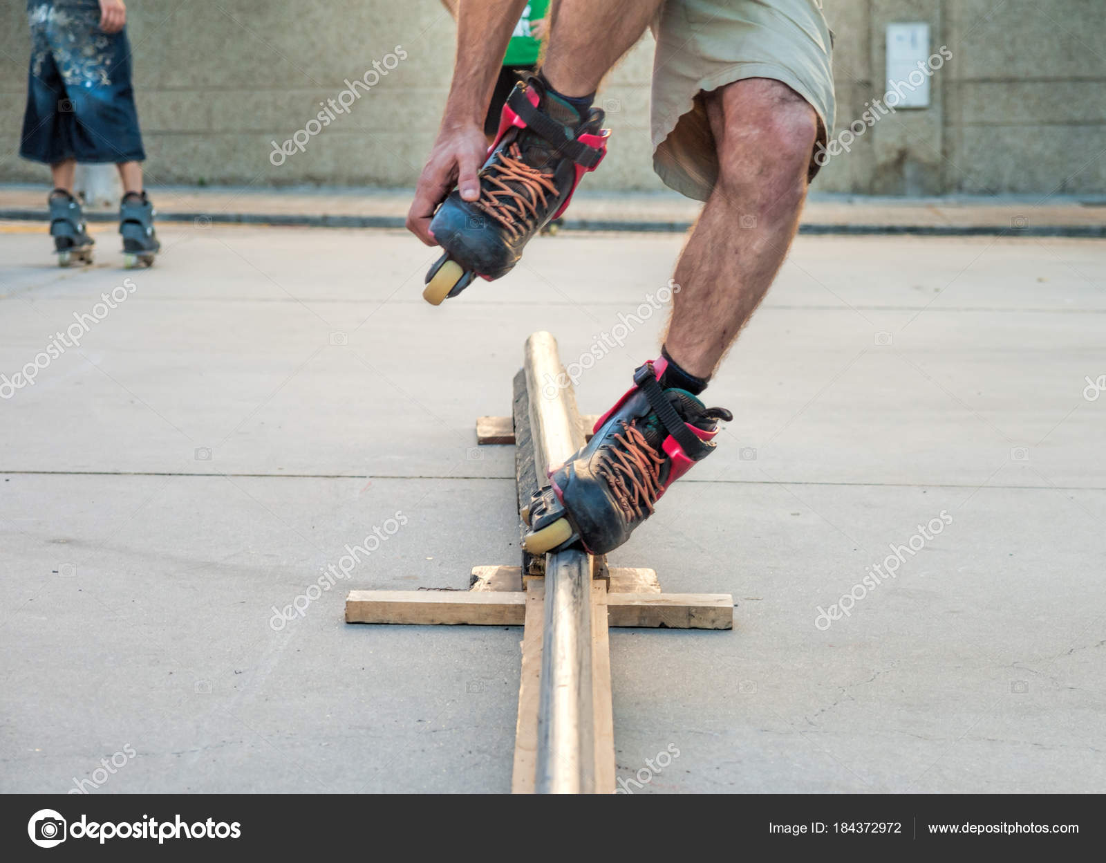 How To Do Skater Slides Inline Skater Slides Tube — Stock Editorial