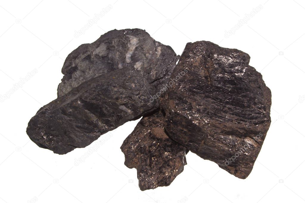 carbón aislado sobre fondo blanco 2024