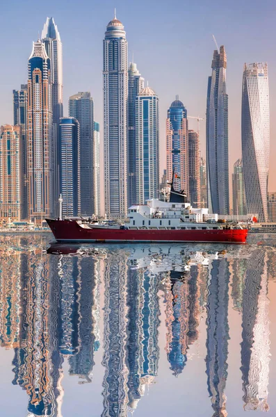 Dubai marítimo Stock Photos, Royalty Free Dubai marítimo Images ...