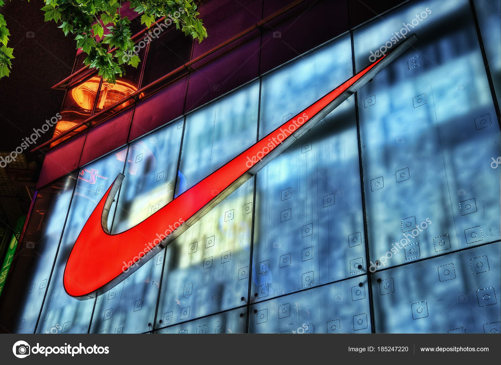 Nike Store Shanghai — Stock Editorial Photo © weissdergeier #185247220