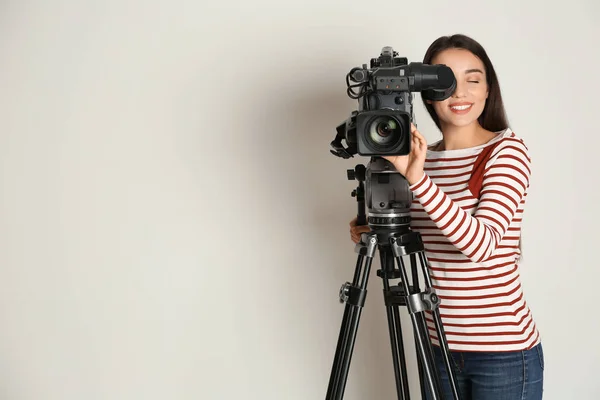 Camerawoman Stock Photos, Royalty Free Camerawoman Images | Depositphotos