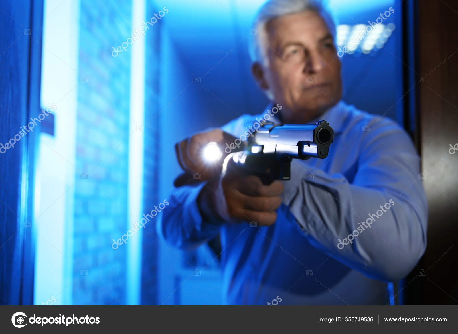 Professional Security Guard Gun Checking Dark Room Focus Hand — Stock ...