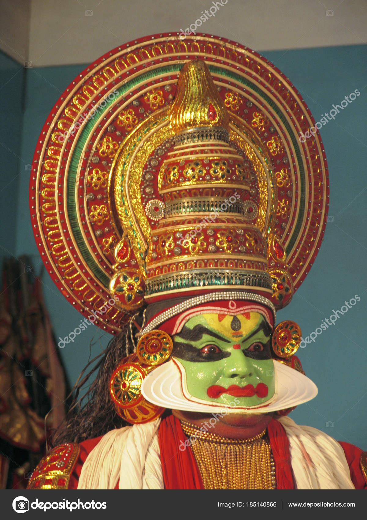 Kathakali Dancers Face