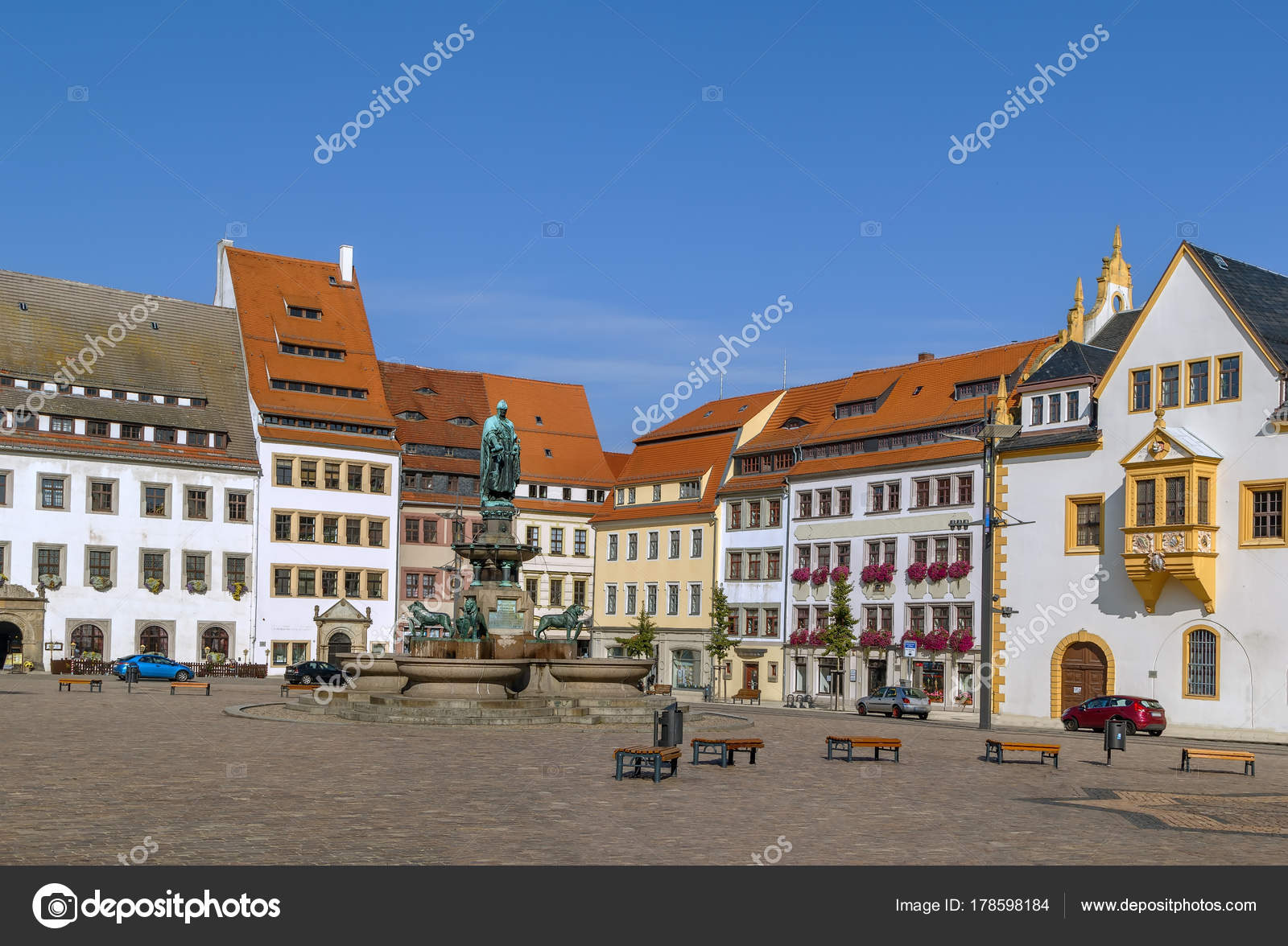 Plaza principal en Freiberg, Alemania: fotografía de stock © borisb17 ...