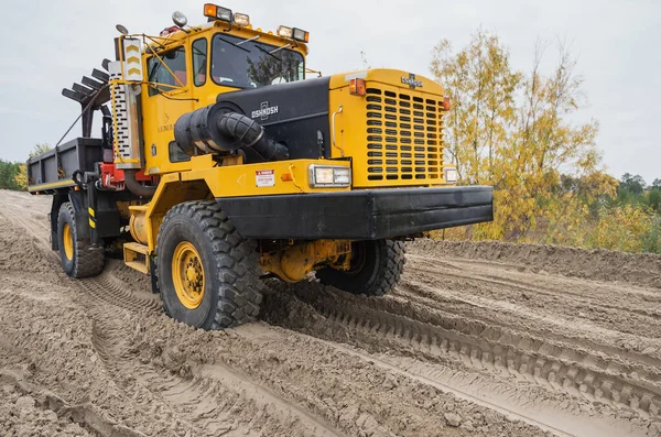 ᐈ Oshkosh wisconsin stock pictures, Royalty Free oshkosh photos ...