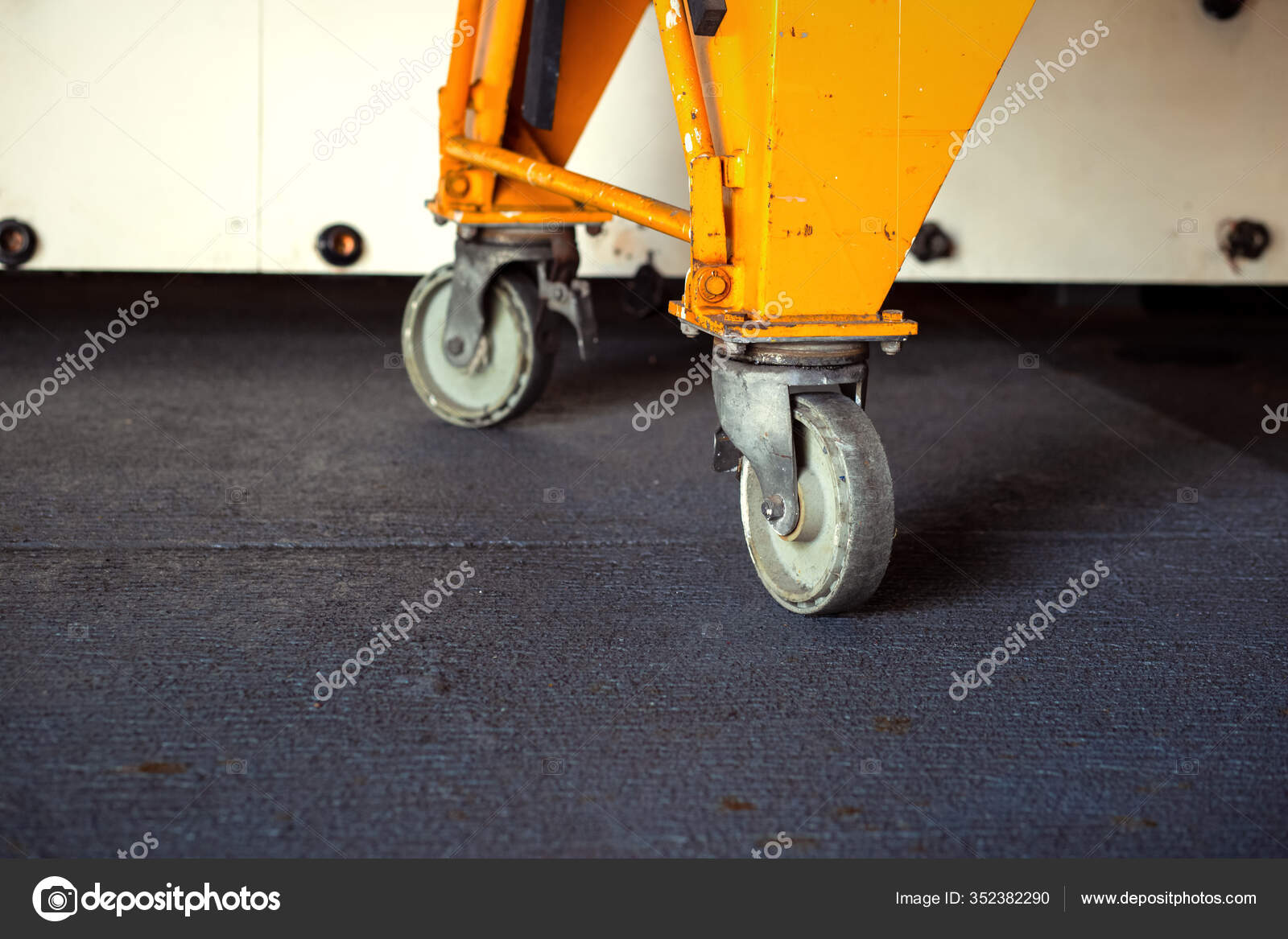 Castor Wheels Electric Tractor Forklift Industry Vehicle Concept ...