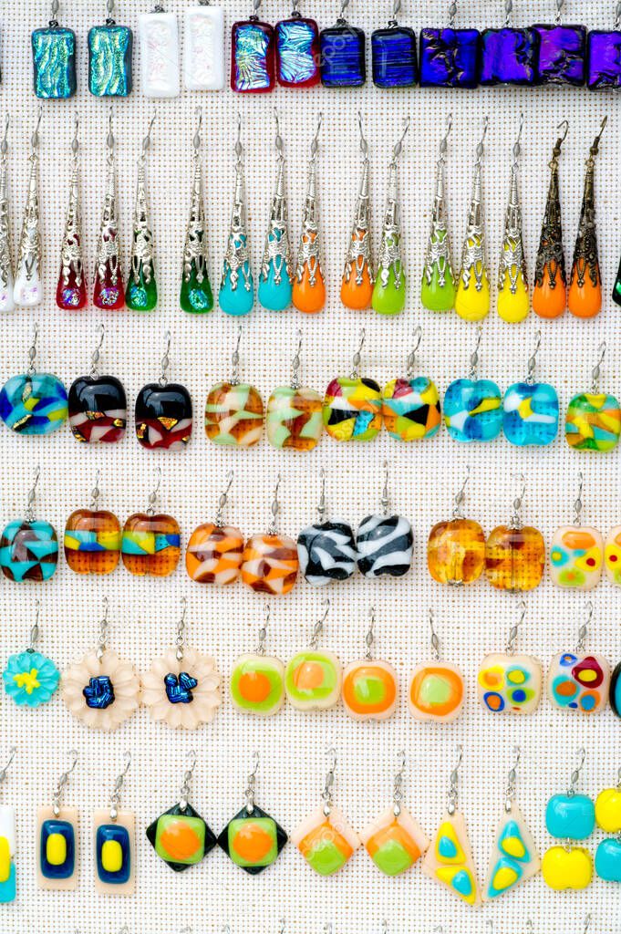 Textura de fondo, patrón. El vidrio multicolor artístico, el arte ...