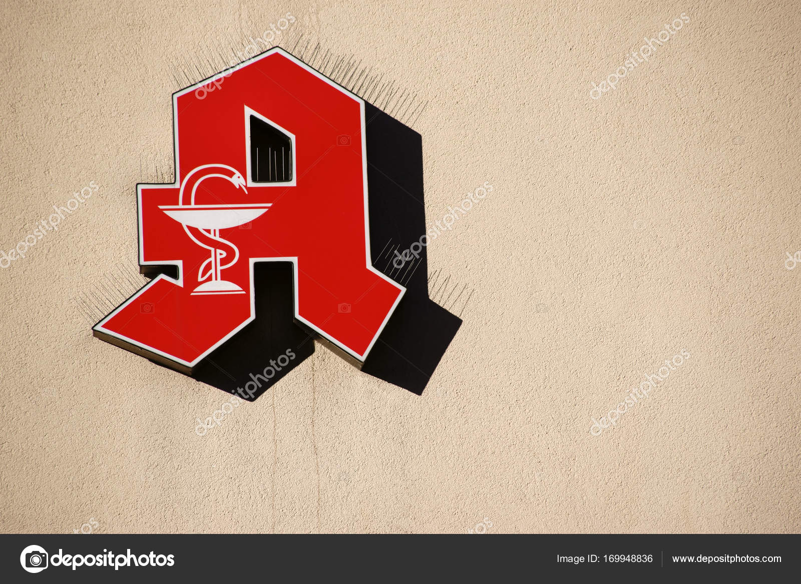 Red pharmacy sign – Stock Editorial Photo © ginton #169948836