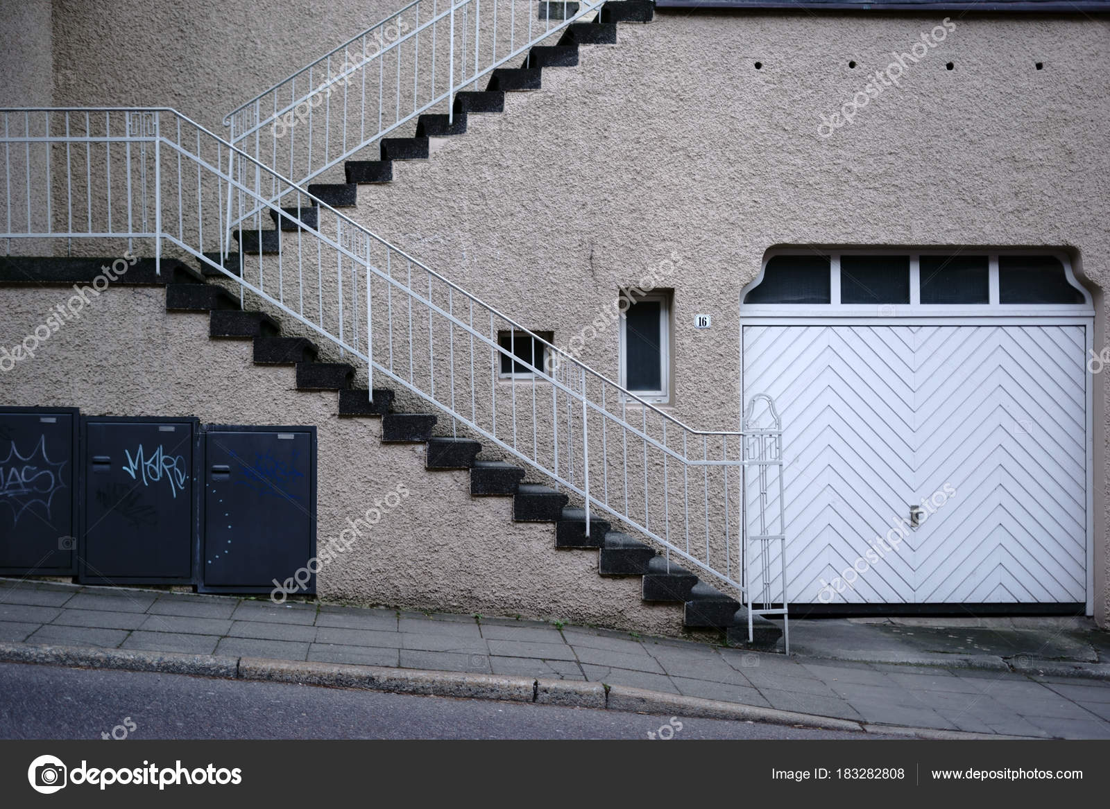 Sloping Staircase Side View Sloping Staircase Next Garage Steep ...
