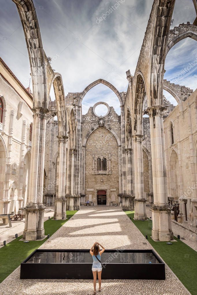 Convento del Carmo, Lisboa. Portugal. El convento de Nuestra Señora del ...