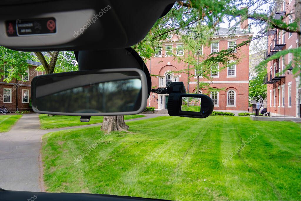 Vista de la cámara Dashcam del Campus de la Universidad de Harvard ...