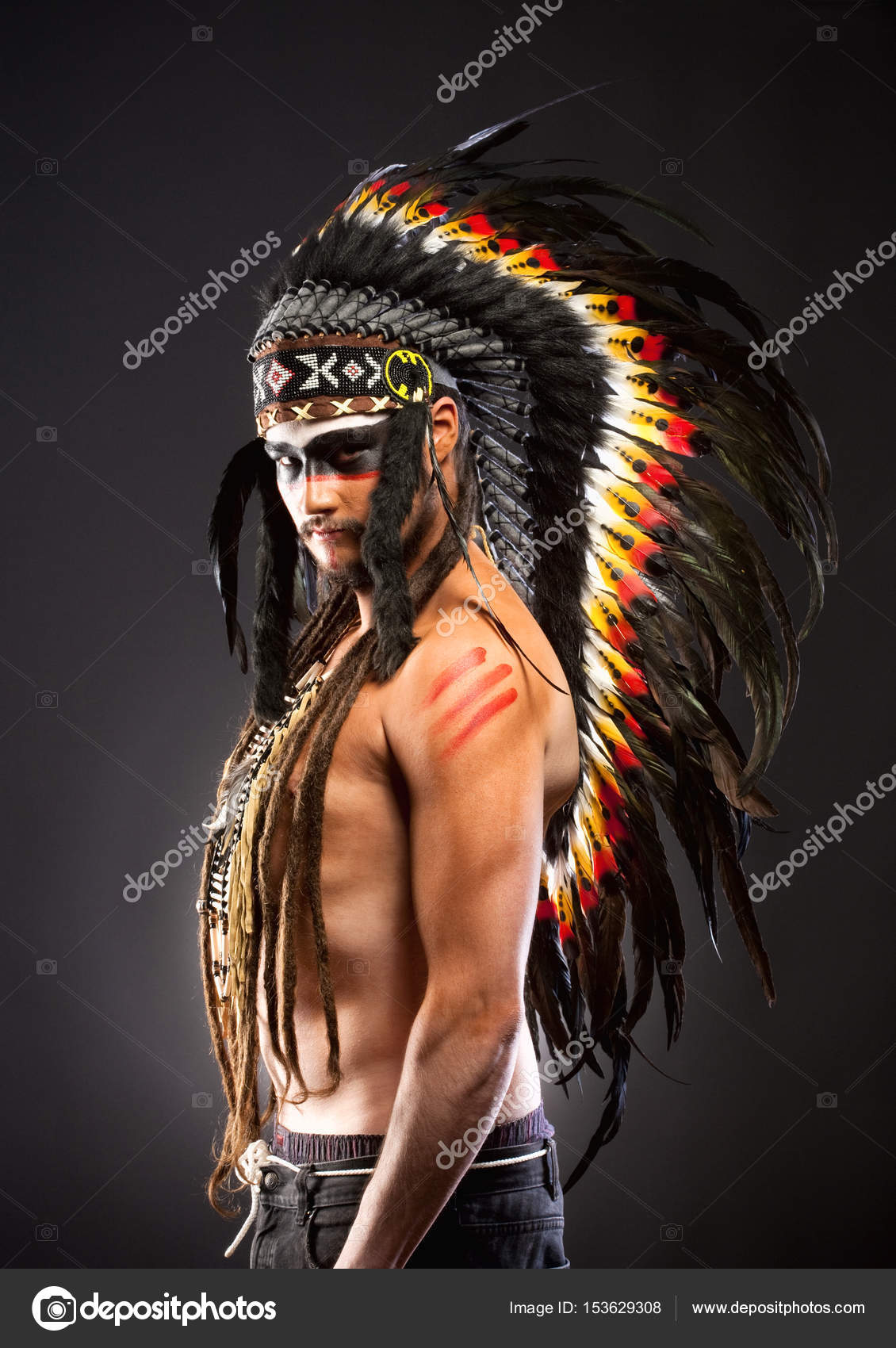 Native American Indian Chief War Bonner — Stock Photo © courtyardpix ...