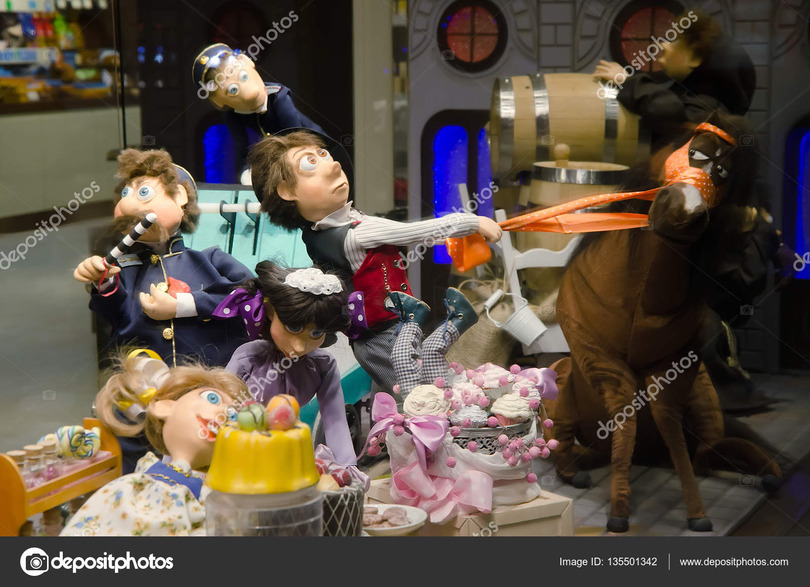 Doll in a shop window Roshen in Lviv – Stock Editorial Photo ...