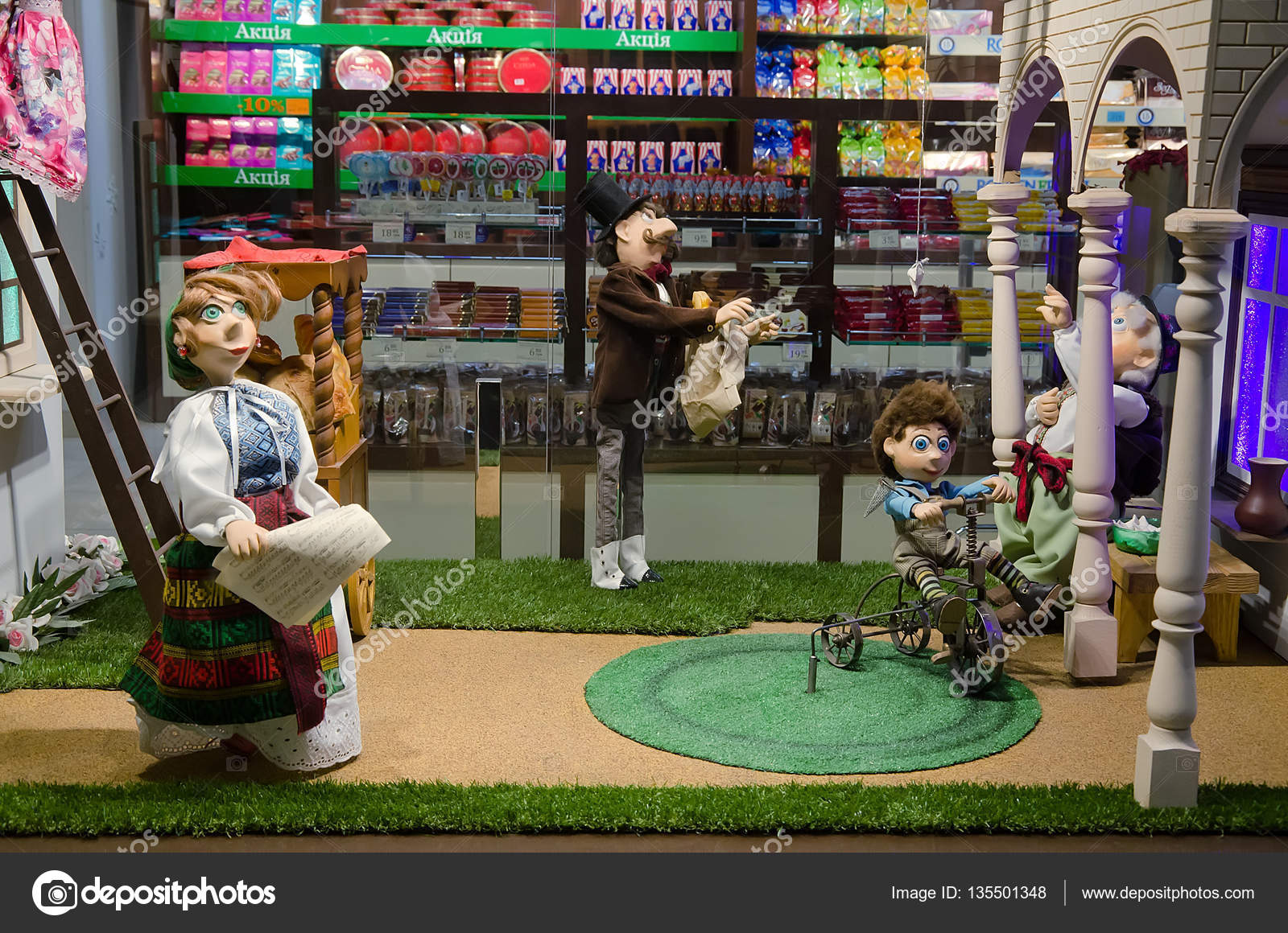 Doll in a shop window Roshen in Lviv – Stock Editorial Photo ...