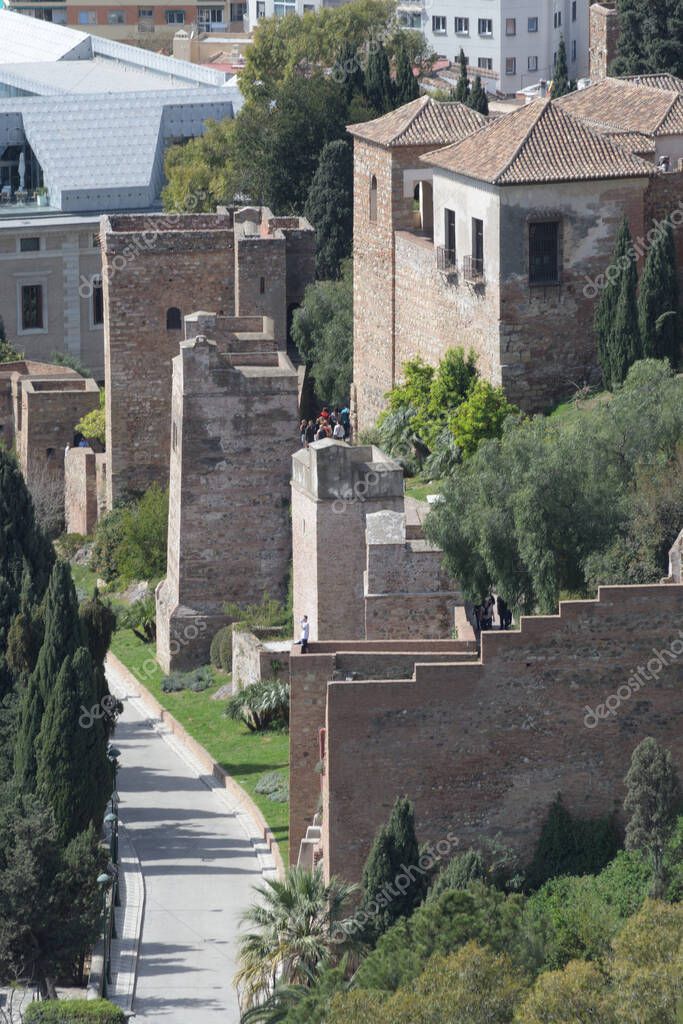 Castillo nazarí de la Alcazaba un día soleado, Málaga, España 2022
