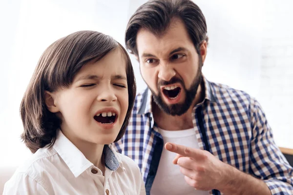 Angry father Pictures, Angry father Stock Photos & Images | Depositphotos®