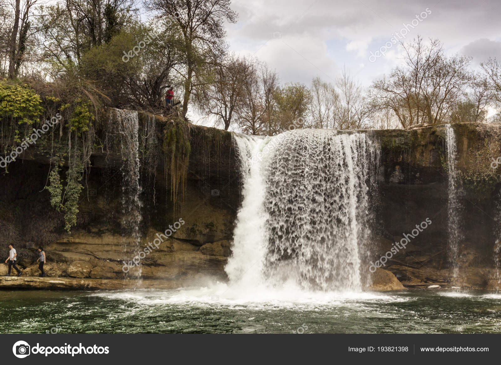 Natural Landscape Castilla Leon Cascade Pedrosa Tobalina Burgos Spain ...