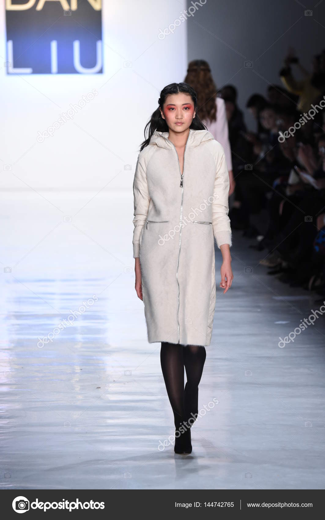 Dan Liu collection – Stock Editorial Photo © fashionstock #144742765