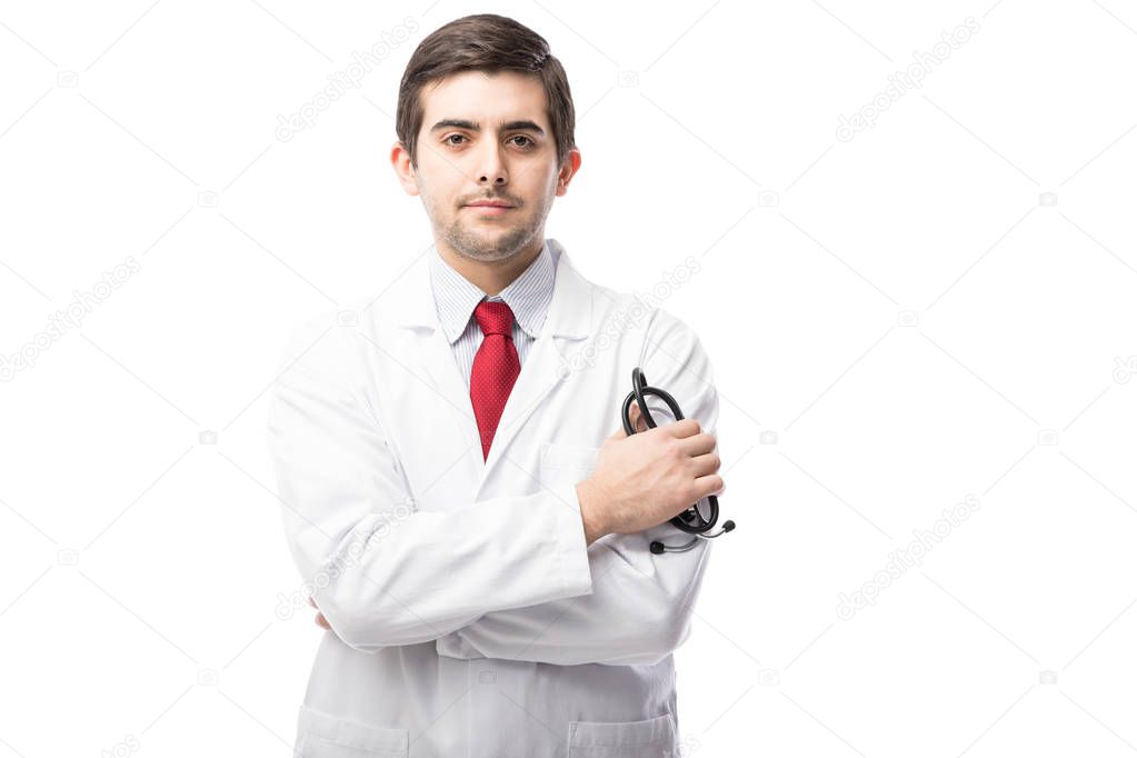 joven médico con bata de laboratorio 2023