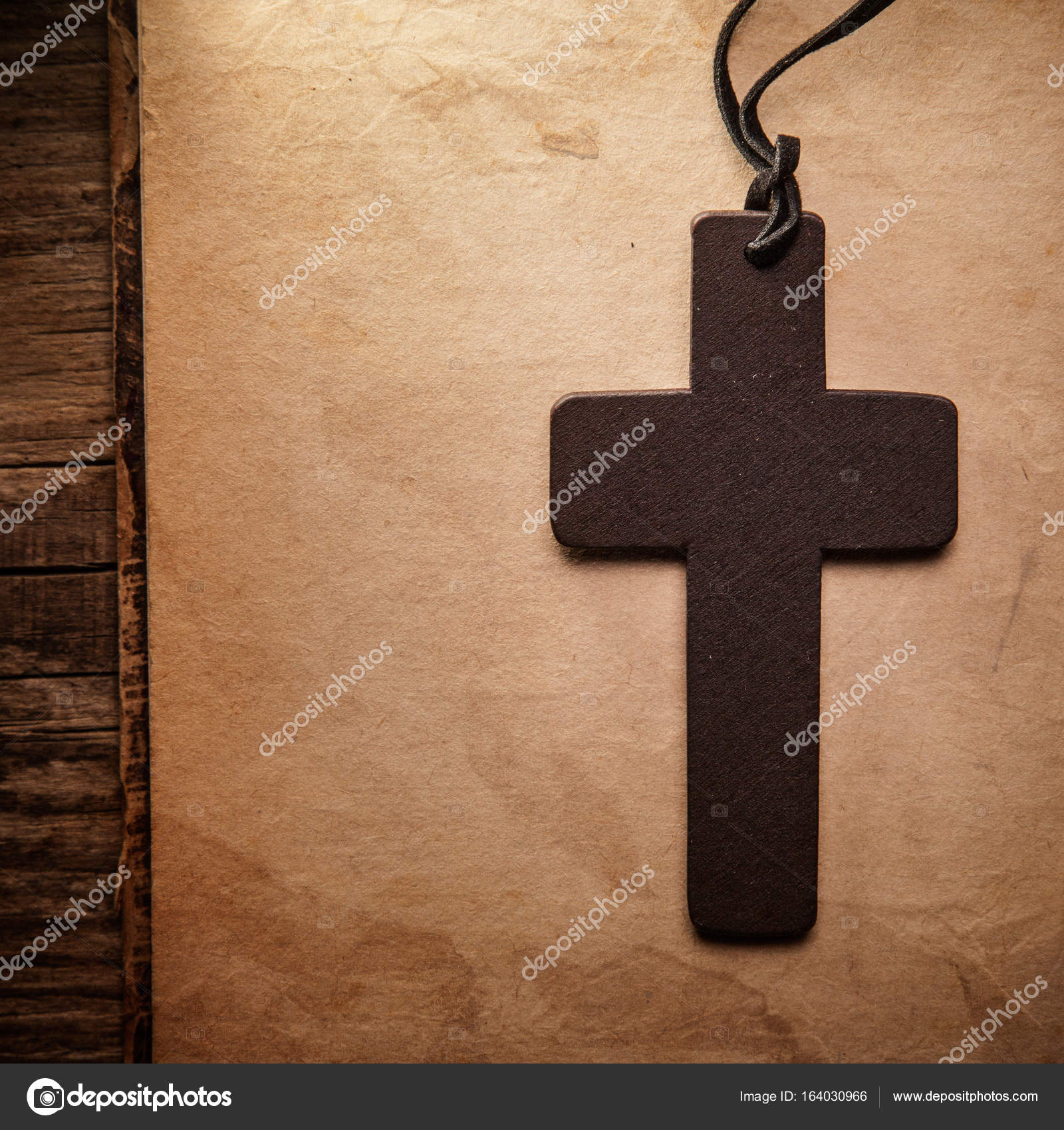 Closeup of wooden Christian cross — Stock Photo © merrydolla #164030966 Closeup of wooden Christian cross — Stock Photo © merrydolla #164030966