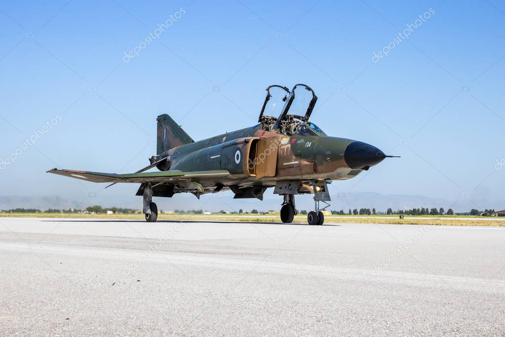 Avión de reacción Phantom de la Fuerza Aérea Griega F4 2024