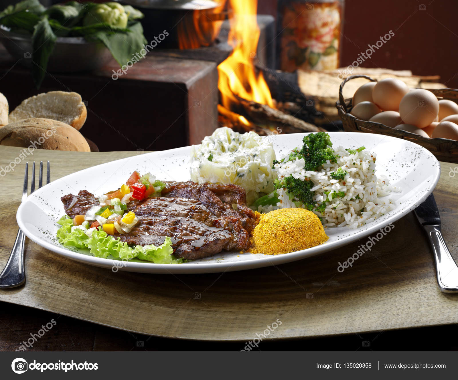 Roast beef with rice and potato Stock Photo by ©rocharibeiro 135020358