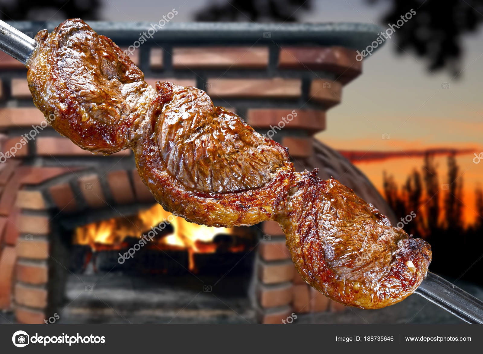 Picanha Tradicional Barbacoa Brasileña — Foto de stock #188735646 © rocharibeiro