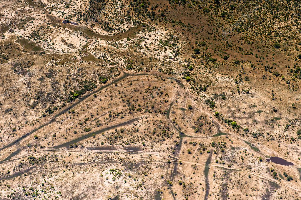 Vista aérea del delta del Okavango (pradera del Okavango), una de las ...
