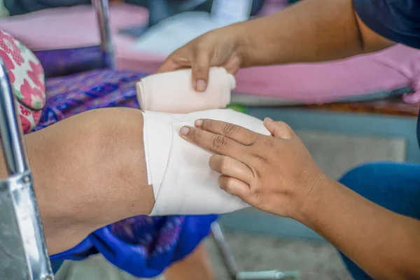 ถูกตัดคอ Stock Photos, Royalty Free ถูกตัดคอ Images | Depositphotos