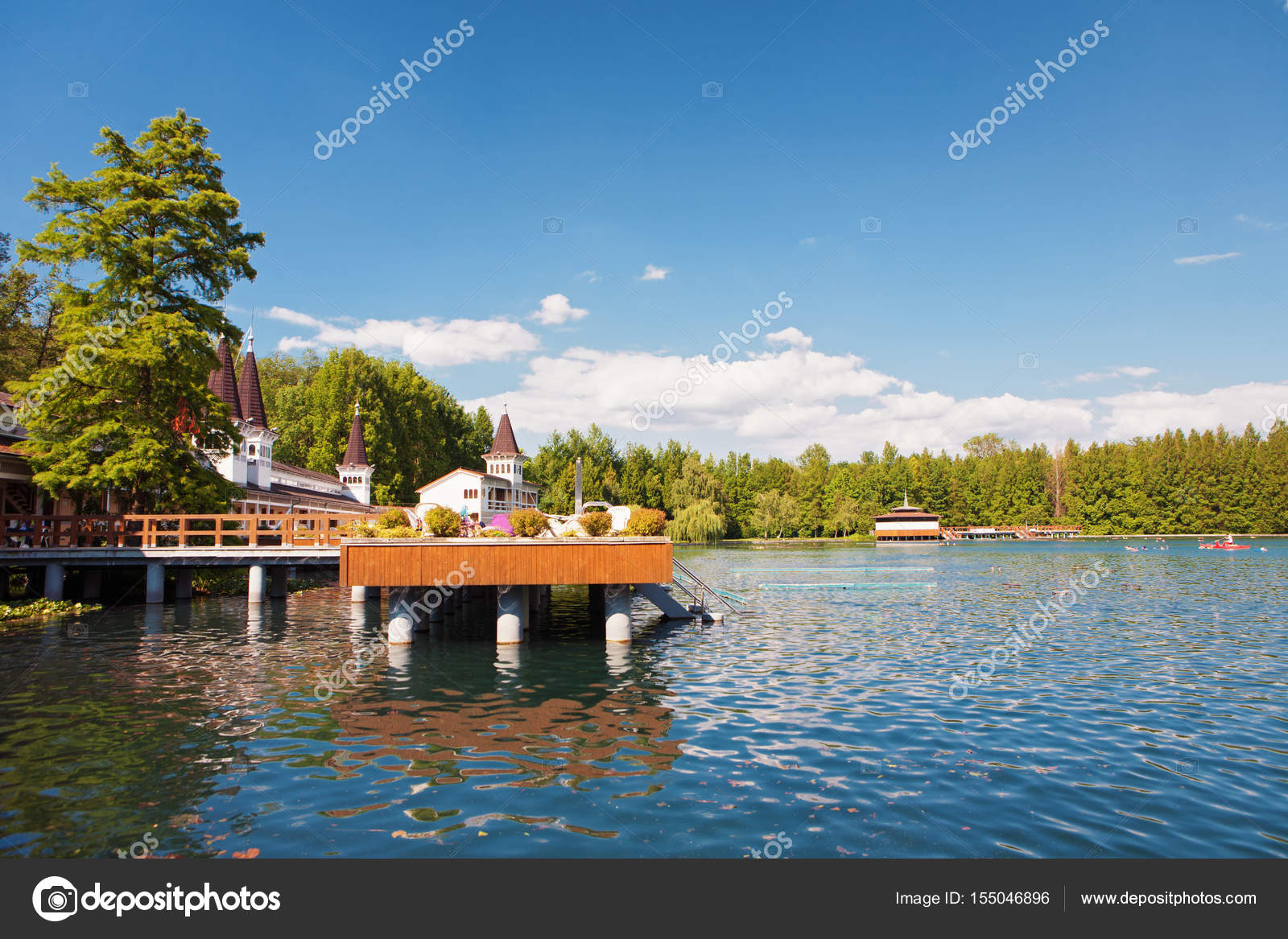 Lake Heviz, the 2nd largest natural thermal lake in Hungary — Stock ...