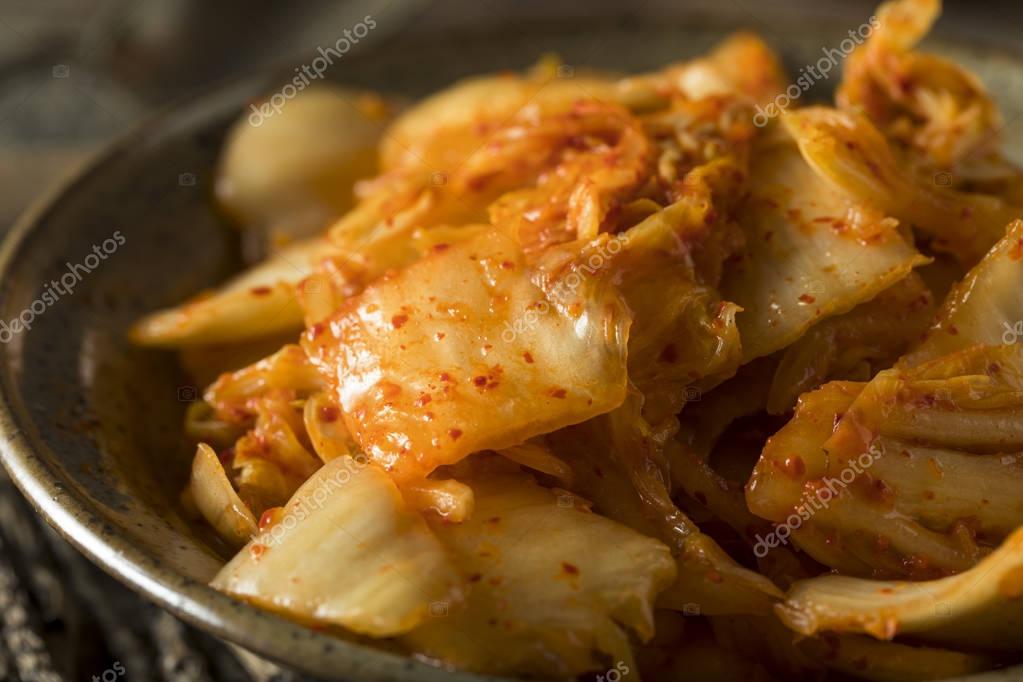 Kimchi coreano fermentado picante casero 2024