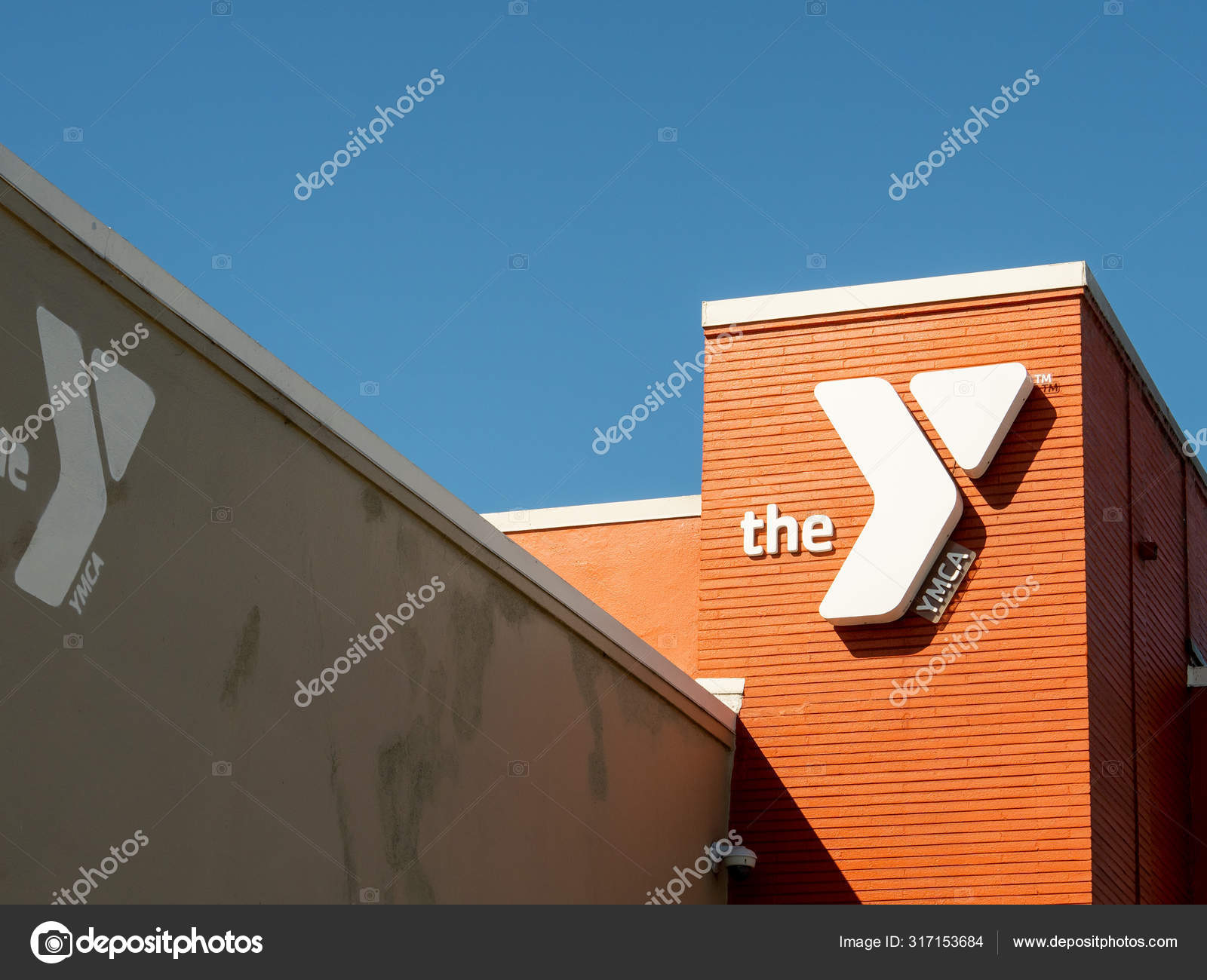 YMCA gym community center location entrance building and logo — Stock ...