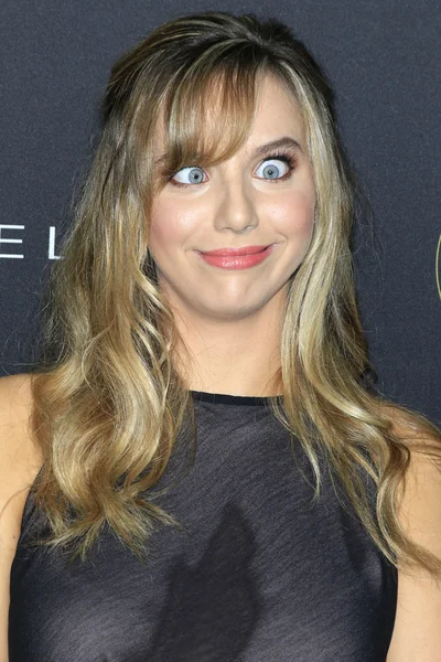 Actress Linda Larkin – Stock Editorial Photo © SamAronov #128499914