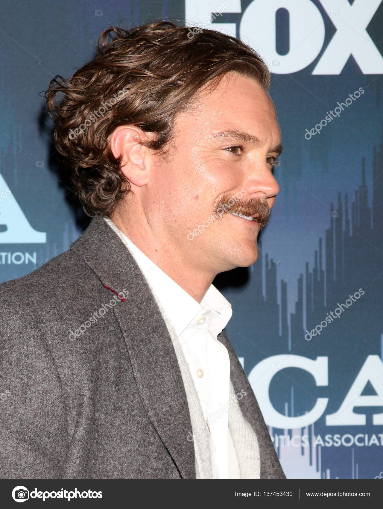 Clayne Crawford