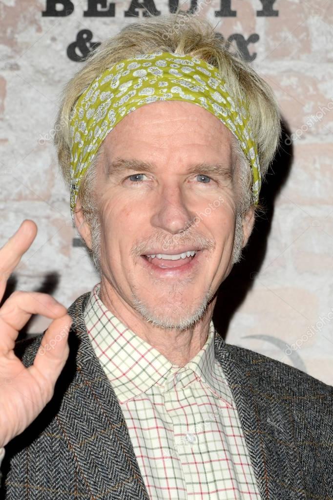 Matthew Modine