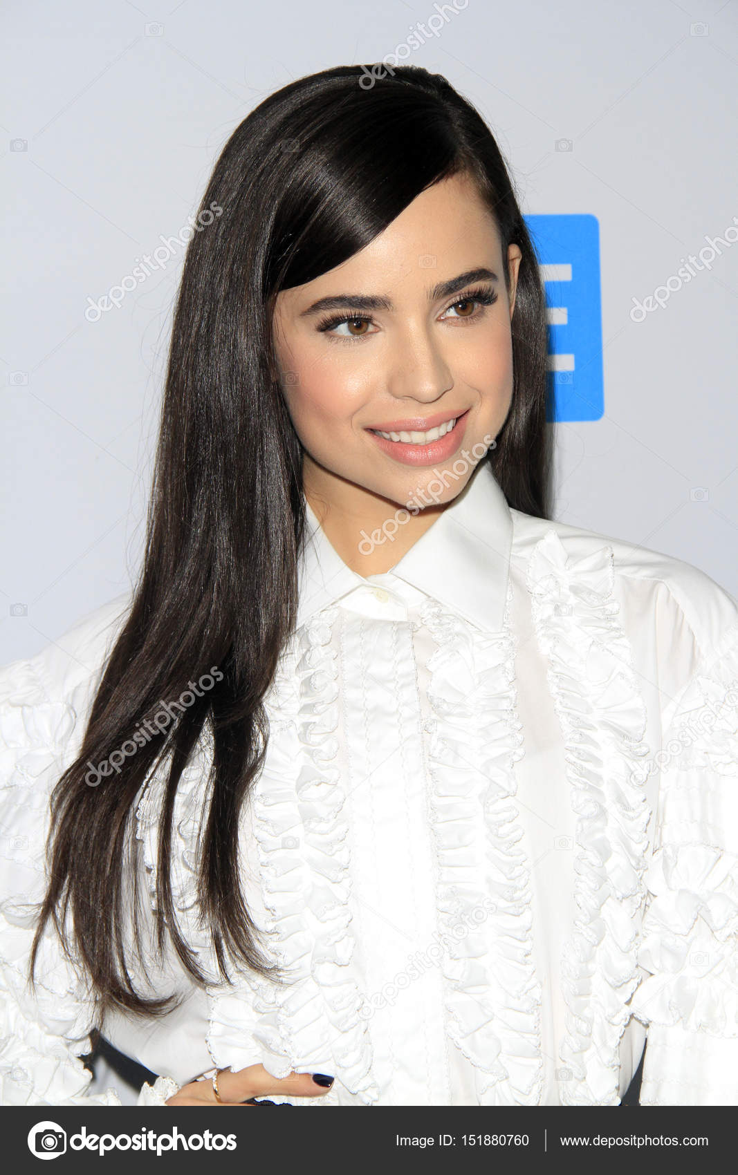 Singer Sofia Carson — Stock Editorial Photo © Jean_Nelson #151880760