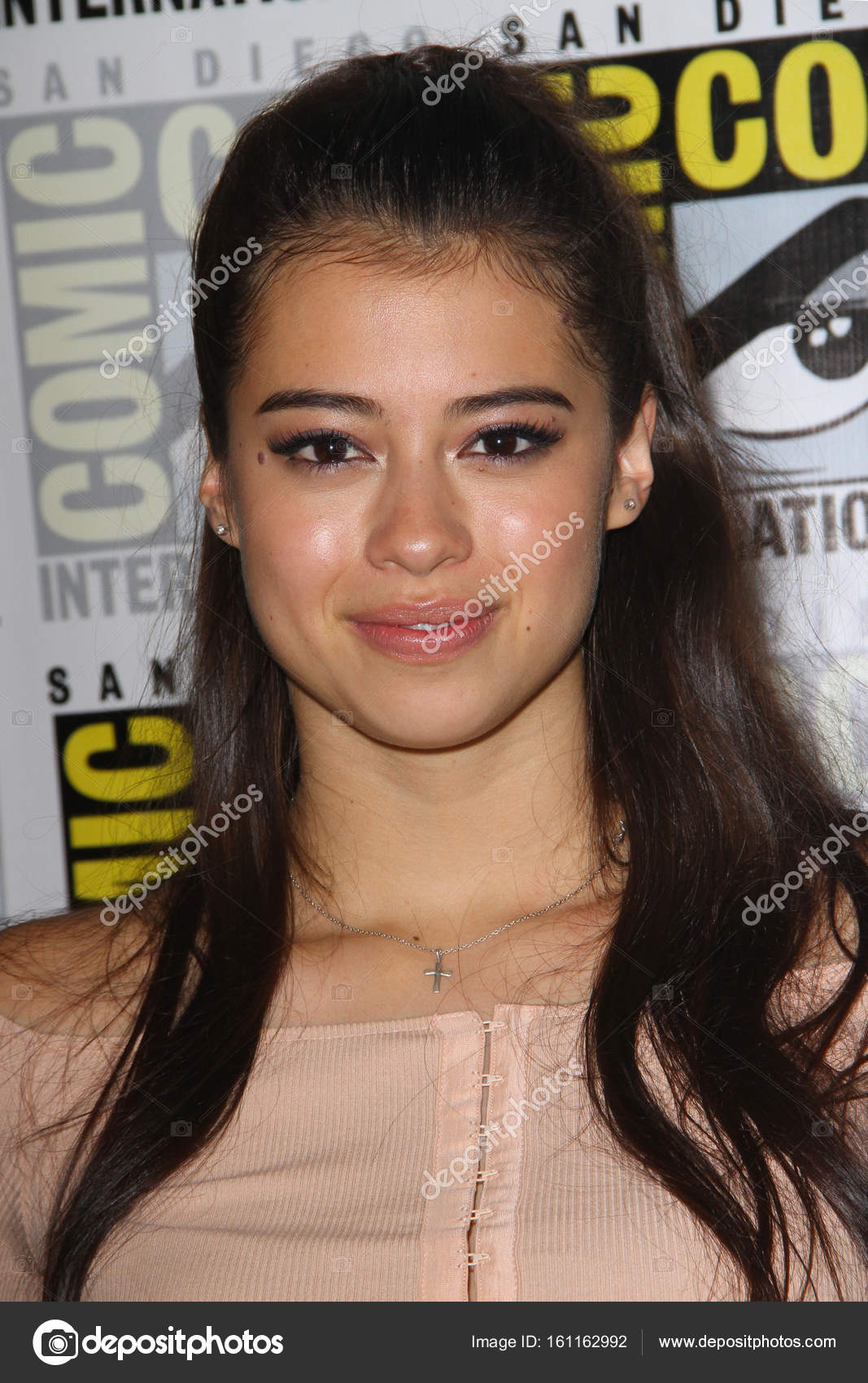 Actriz Amber Midthunder — Foto editorial de stock © Jean_Nelson #161162992