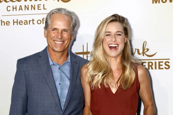 Pictures : gregory harrison | Gregory Harrison, daughter – Stock ...